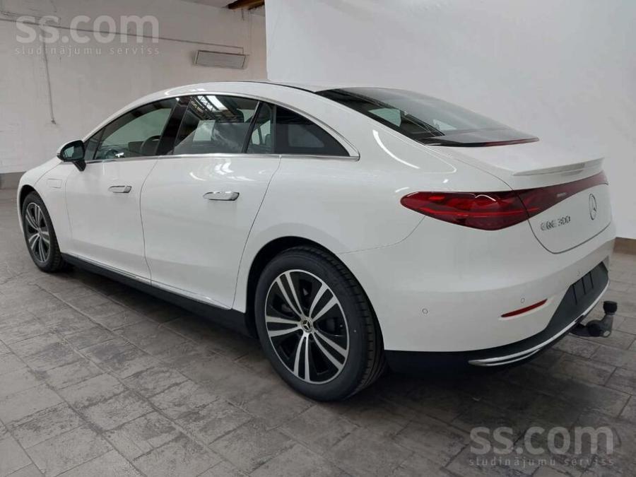 White Mercedes-Benz E 300 2025 in Riga, with an engine capacity of 3.00 L and mileage of 13 thousand km for 46900 €, photo 9 on AUTOMOTO.COM.LV