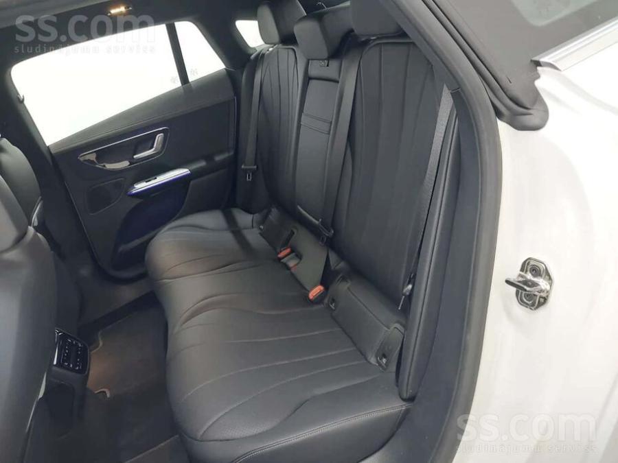 White Mercedes-Benz E 300 2025 in Riga, with an engine capacity of 3.00 L and mileage of 13 thousand km for 46900 €, photo 21 on AUTOMOTO.COM.LV