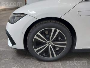 White Mercedes-Benz E 300 2025 in Riga, with an engine capacity of 3.00 L and mileage of 13 thousand km for 46900 €, photo 24 on AUTOMOTO.COM.LV