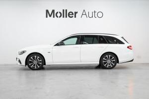 White Mercedes-Benz E 300 2021 in Vilnius, with an engine capacity of 2.00 L and mileage of 120 thousand km for 28500 €, photo 7 on AUTOMOTO.COM.LV