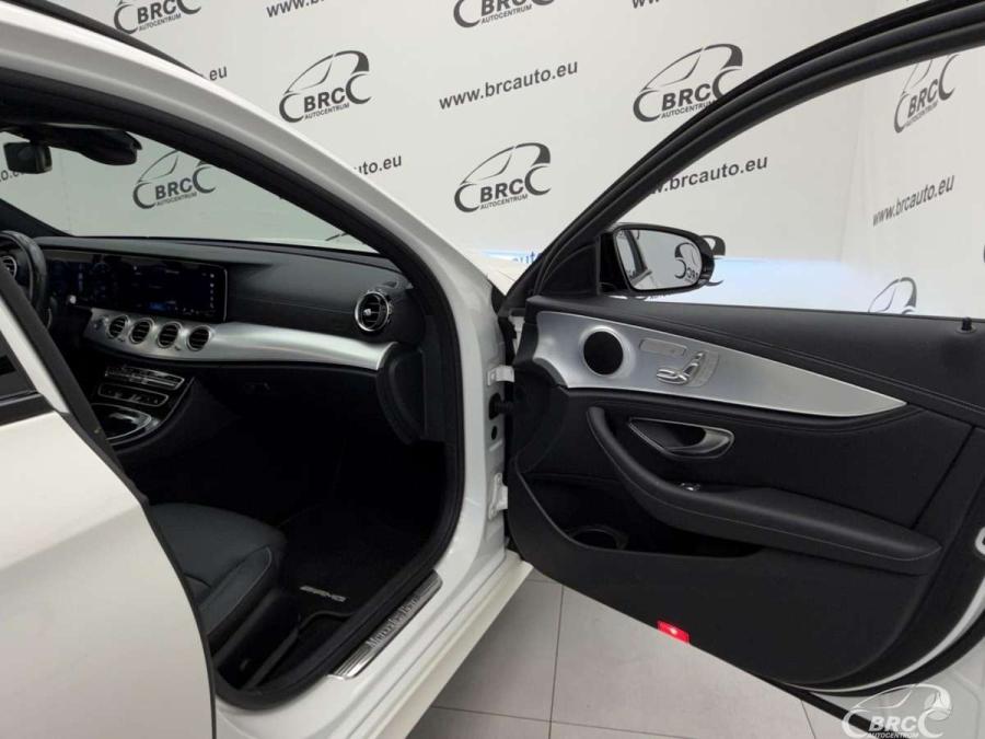 White Mercedes-Benz E 300 2021 in Vilnius, with an engine capacity of 1.95 L and mileage of 105 thousand km for 27900 €, photo 10 on AUTOMOTO.COM.LV