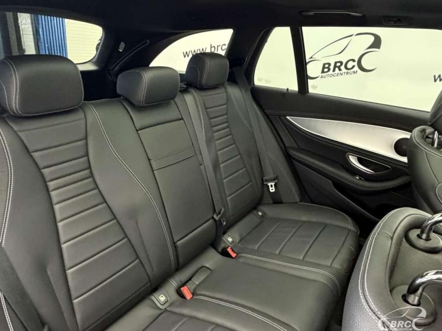 White Mercedes-Benz E 300 2021 in Vilnius, with an engine capacity of 1.95 L and mileage of 105 thousand km for 27900 €, photo 14 on AUTOMOTO.COM.LV