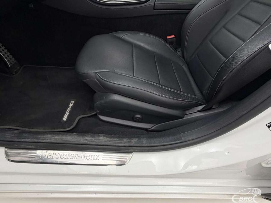 White Mercedes-Benz E 300 2021 in Vilnius, with an engine capacity of 1.95 L and mileage of 105 thousand km for 27900 €, photo 24 on AUTOMOTO.COM.LV