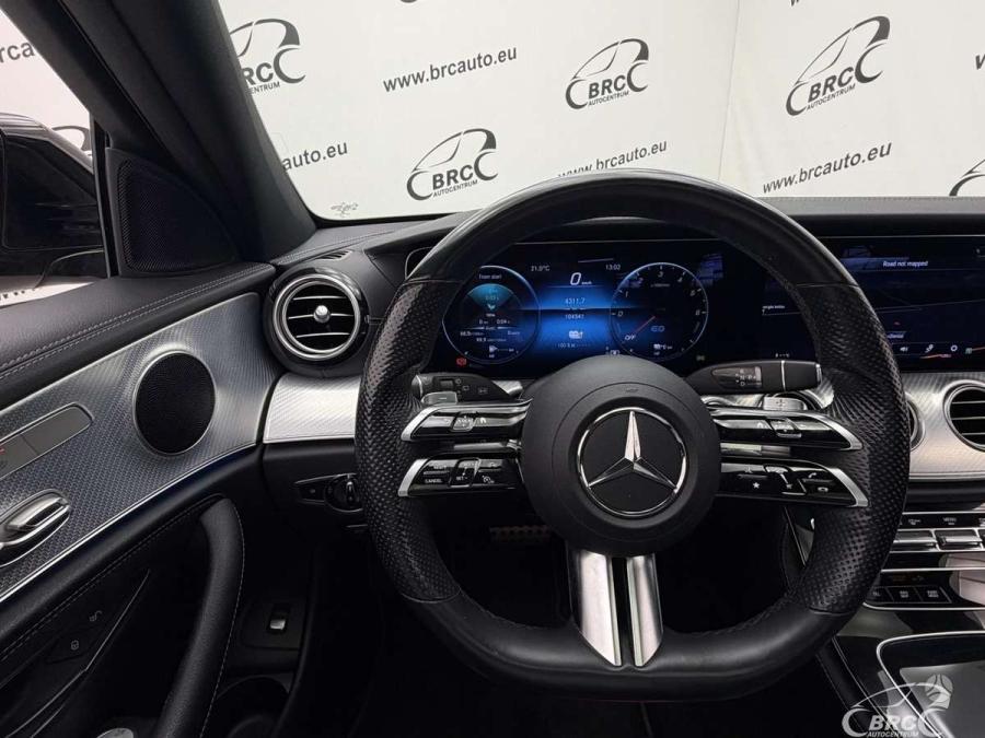 White Mercedes-Benz E 300 2021 in Vilnius, with an engine capacity of 1.95 L and mileage of 105 thousand km for 27900 €, photo 30 on AUTOMOTO.COM.LV