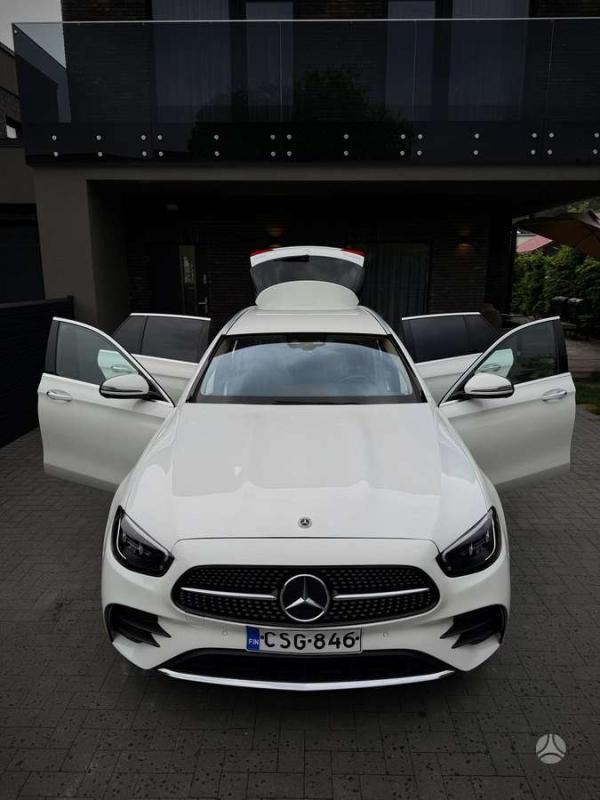 Balts Mercedes-Benz E 300 2022 Kauņa, ar dzinēja tilpumu 2.00 L un nobraukumu 80 tūkst. km par 26999 €, foto 2 vietnē AUTOMOTO.COM.LV