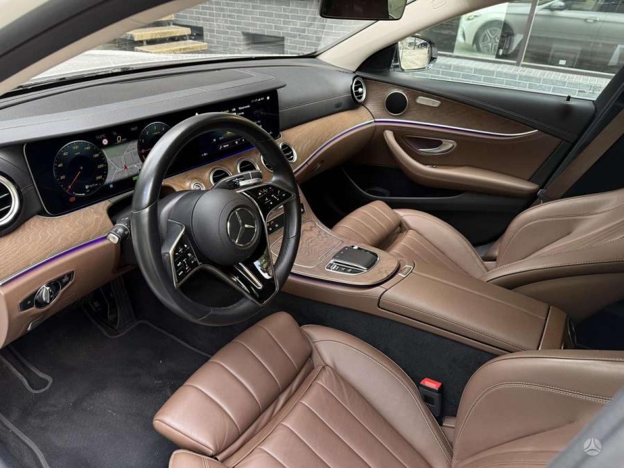 Белый Мерседес Е 300 2022 в Каунас, объемом двигателя 2.00 л и пробегом 80 тыс. км за 26999 €, фото 19 на AUTOMOTO.COM.LV