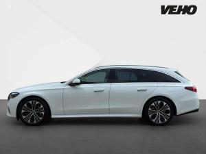 Белый Мерседес Е 300 2024 в Вильнюс, объемом двигателя 1.99 л и пробегом 38 тыс. км за 45500 €, фото 3 на AUTOMOTO.COM.LV
