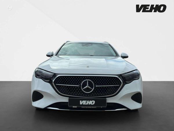 Balts Mercedes-Benz E 300 2024 Viļņa, ar dzinēja tilpumu 1.99 L un nobraukumu 38 tūkst. km par 45500 €, foto 8 vietnē AUTOMOTO.COM.LV