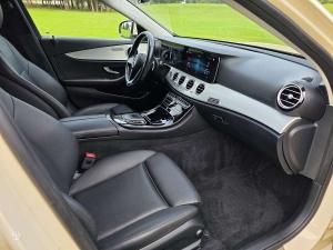 Dzeltens Mercedes-Benz E 300 2021 Telšiai, ar dzinēja tilpumu 1.95 L un nobraukumu 264 tūkst. km par 18700 €, foto 24 vietnē AUTOMOTO.COM.LV