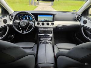 Dzeltens Mercedes-Benz E 300 2021 Telšiai, ar dzinēja tilpumu 1.95 L un nobraukumu 264 tūkst. km par 18700 €, foto 29 vietnē AUTOMOTO.COM.LV