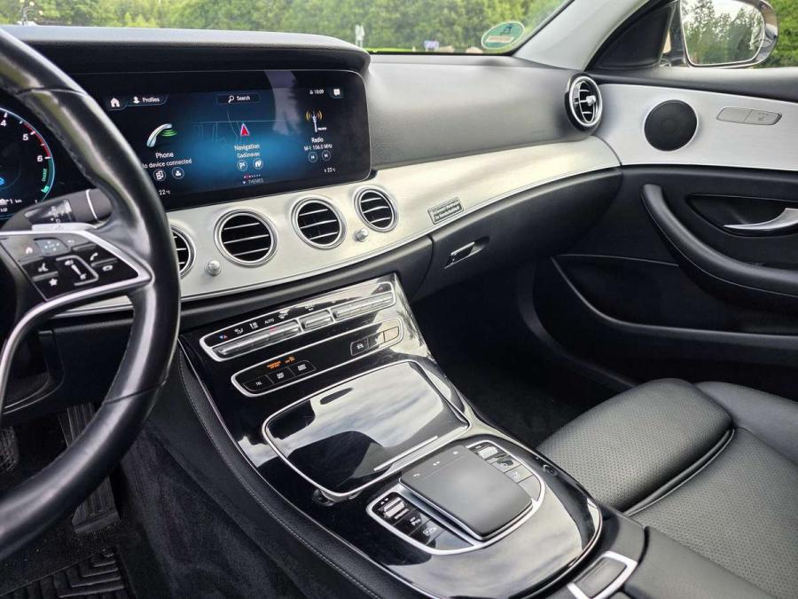 Dzeltens Mercedes-Benz E 300 2021 Telšiai, ar dzinēja tilpumu 1.95 L un nobraukumu 264 tūkst. km par 18700 €, foto 37 vietnē AUTOMOTO.COM.LV