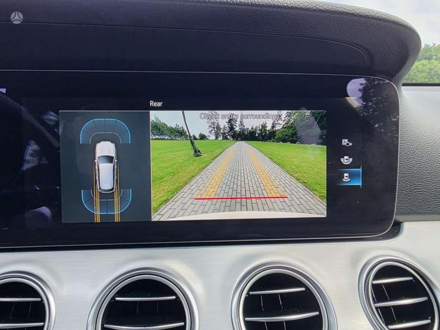 Dzeltens Mercedes-Benz E 300 2021 Telšiai, ar dzinēja tilpumu 1.95 L un nobraukumu 264 tūkst. km par 18700 €, foto 40 vietnē AUTOMOTO.COM.LV