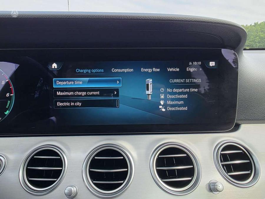 Dzeltens Mercedes-Benz E 300 2021 Telšiai, ar dzinēja tilpumu 1.95 L un nobraukumu 264 tūkst. km par 18700 €, foto 42 vietnē AUTOMOTO.COM.LV