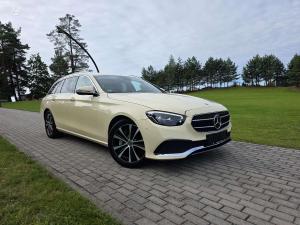 Dzeltens Mercedes-Benz E 300 2021 Telšiai, ar dzinēja tilpumu 1.95 L un nobraukumu 264 tūkst. km par 18700 €, foto 55 vietnē AUTOMOTO.COM.LV