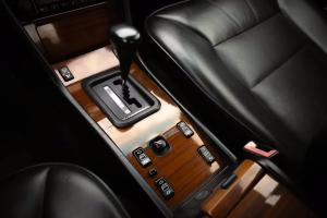 Melns Mercedes-Benz E 320 1995 Jelgava, ar dzinēja tilpumu 3.20 L un nobraukumu 160 tūkst. km par 9600 €, foto 19 vietnē AUTOMOTO.COM.LV