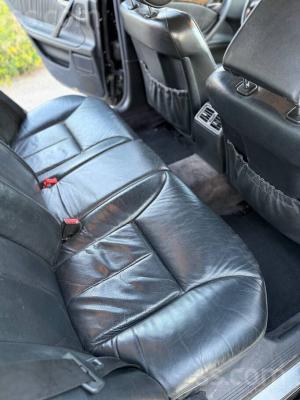 Black Mercedes-Benz E 320 2000 in Daugavpils, with an engine capacity of 3.20 L and mileage of 501 thousand km for 2100 €, photo 7 on AUTOMOTO.COM.LV