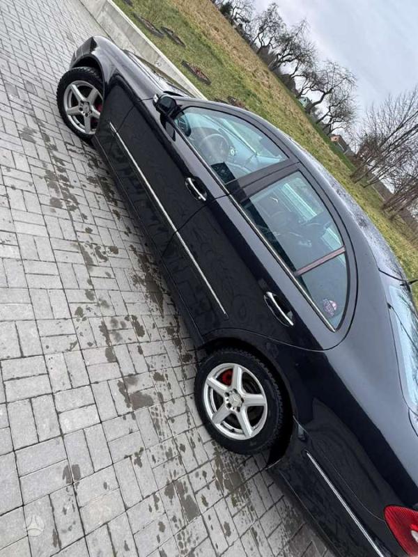 Black Mercedes-Benz E 320 2003 in Vilnius, with an engine capacity of 3.20 L and mileage of 460 thousand km for 2600 €, photo 8 on AUTOMOTO.COM.LV