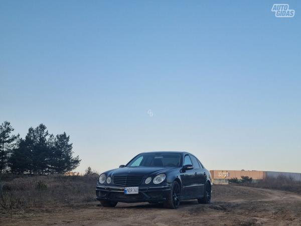 Melns Mercedes-Benz E 320 2003 Viļņa, ar dzinēja tilpumu 3.20 L un nobraukumu 292 tūkst. km par 3500 €, foto 5 vietnē AUTOMOTO.COM.LV