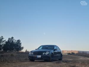 Melns Mercedes-Benz E 320 2003 Viļņa, ar dzinēja tilpumu 3.20 L un nobraukumu 292 tūkst. km par 3500 €, foto 5 vietnē AUTOMOTO.COM.LV