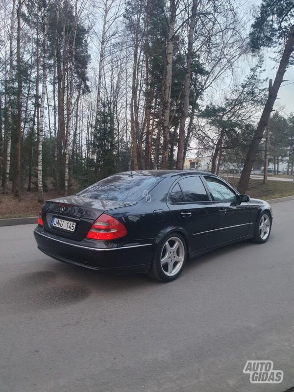 Melns Mercedes-Benz E 320 2003 Ukmergė, ar dzinēja tilpumu 3.20 L un nobraukumu 390 tūkst. km par 2300 €, foto 4 vietnē AUTOMOTO.COM.LV