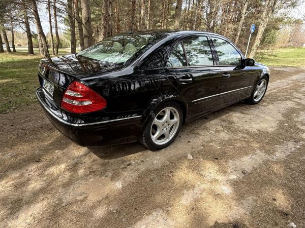 Melns Mercedes-Benz E 320 2003 Mažeikiai, ar dzinēja tilpumu 3.20 L un nobraukumu 278 tūkst. km par 2900 €, foto 8 vietnē AUTOMOTO.COM.LV