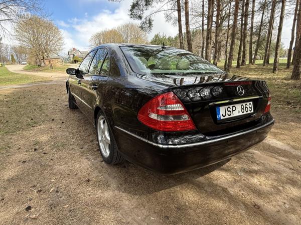 Melns Mercedes-Benz E 320 2003 Mažeikiai, ar dzinēja tilpumu 3.20 L un nobraukumu 278 tūkst. km par 2900 €, foto 10 vietnē AUTOMOTO.COM.LV