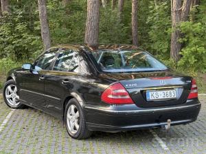 Black Mercedes-Benz E 320 2003 in Jurmala, with an engine capacity of 3.20 L and mileage of 397 thousand km for 1500 €, photo 9 on AUTOMOTO.COM.LV