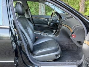 Black Mercedes-Benz E 320 2003 in Jurmala, with an engine capacity of 3.20 L and mileage of 397 thousand km for 1500 €, photo 14 on AUTOMOTO.COM.LV