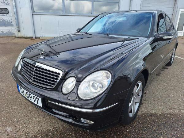 Black Mercedes-Benz E 320 2003 in Jonava, with an engine capacity of 3.22 L and mileage of 300 thousand km for 2500 €, photo 5 on AUTOMOTO.COM.LV
