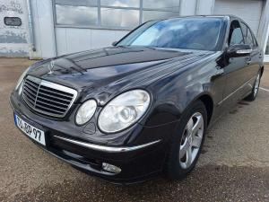 Melns Mercedes-Benz E 320 2003 Jonava, ar dzinēja tilpumu 3.22 L un nobraukumu 300 tūkst. km par 2500 €, foto 7 vietnē AUTOMOTO.COM.LV