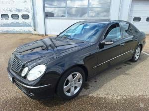 Melns Mercedes-Benz E 320 2003 Jonava, ar dzinēja tilpumu 3.22 L un nobraukumu 300 tūkst. km par 2500 €, foto 8 vietnē AUTOMOTO.COM.LV