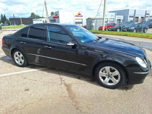 Melns Mercedes-Benz E 320 2003 Jonava, ar dzinēja tilpumu 3.22 L un nobraukumu 300 tūkst. km par 2500 €, foto 10 vietnē AUTOMOTO.COM.LV