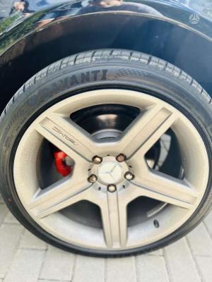 Melns Mercedes-Benz E 320 2003 Trakai, ar dzinēja tilpumu 3.20 L un nobraukumu 377 tūkst. km par 3600 €, foto 13 vietnē AUTOMOTO.COM.LV