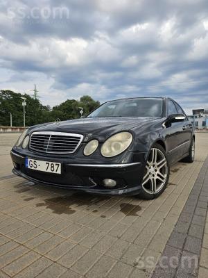 Black Mercedes-Benz E 320 2003 in Riga, with an engine capacity of 3.20 L and mileage of 364 thousand km for 5000 €, photo  on AUTOMOTO.COM.LV