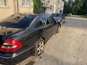 Черный Мерседес Е 320 2003 в Даугавпилс, объемом двигателя 3.20 л и пробегом 346 тыс. км за 1750 €, фото 6 на AUTOMOTO.COM.LV