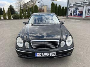 Black Mercedes-Benz E 320 2004 in Alytus, with an engine capacity of 3.20 L and mileage of 340 thousand km for 3650 €, photo 3 on AUTOMOTO.COM.LV