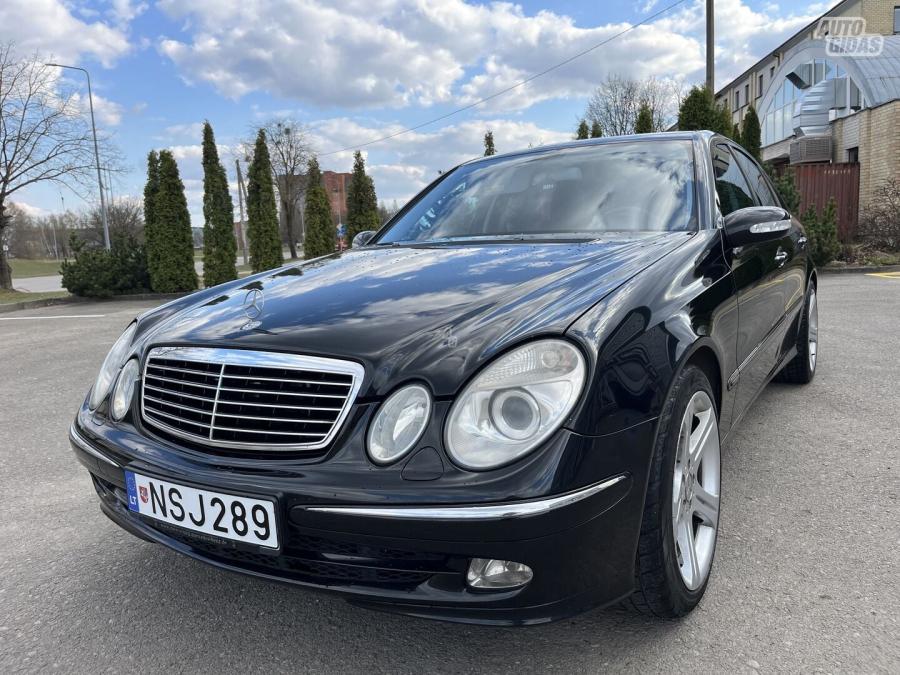 Black Mercedes-Benz E 320 2004 in Alytus, with an engine capacity of 3.20 L and mileage of 340 thousand km for 3650 €, photo 5 on AUTOMOTO.COM.LV