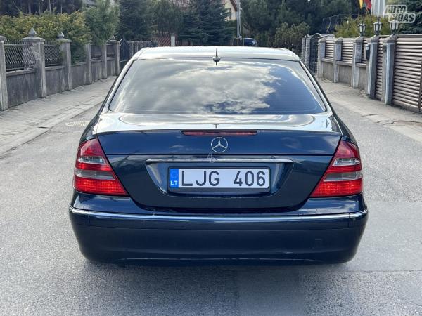 Melns Mercedes-Benz E 320 2004 Klaipėda, ar dzinēja tilpumu 3.20 L un nobraukumu 400 tūkst. km par 1650 €, foto 6 vietnē AUTOMOTO.COM.LV