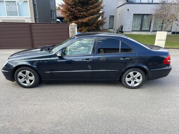 Melns Mercedes-Benz E 320 2004 Klaipėda, ar dzinēja tilpumu 3.20 L un nobraukumu 400 tūkst. km par 1650 €, foto 7 vietnē AUTOMOTO.COM.LV