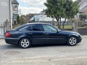 Melns Mercedes-Benz E 320 2004 Klaipėda, ar dzinēja tilpumu 3.20 L un nobraukumu 400 tūkst. km par 1650 €, foto 6 vietnē AUTOMOTO.COM.LV