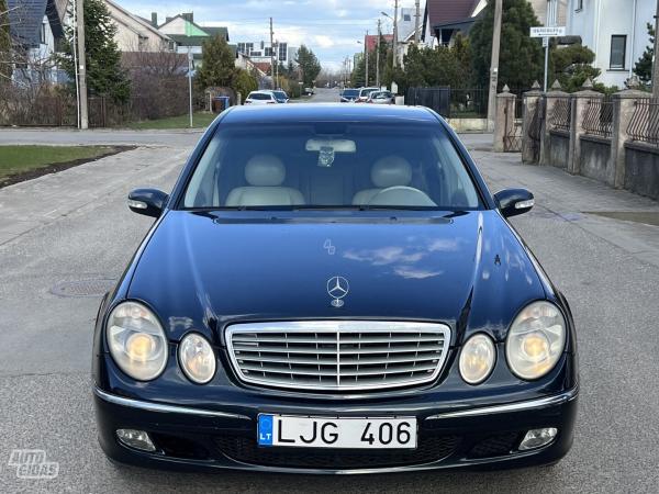 Melns Mercedes-Benz E 320 2004 Klaipėda, ar dzinēja tilpumu 3.20 L un nobraukumu 400 tūkst. km par 1650 €, foto 7 vietnē AUTOMOTO.COM.LV