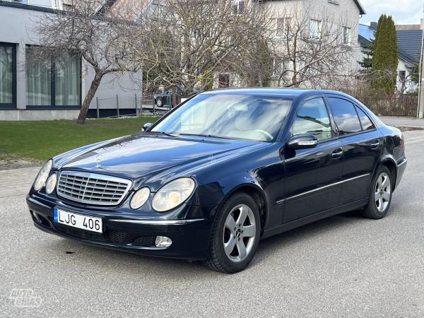 Melns Mercedes-Benz E 320 2004 Klaipėda, ar dzinēja tilpumu 3.20 L un nobraukumu 400 tūkst. km par 1450 €, foto 2 vietnē AUTOMOTO.COM.LV