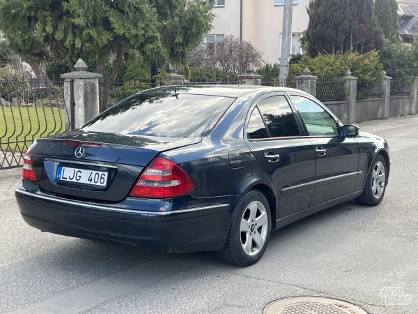 Melns Mercedes-Benz E 320 2004 Klaipėda, ar dzinēja tilpumu 3.20 L un nobraukumu 400 tūkst. km par 1450 €, foto 4 vietnē AUTOMOTO.COM.LV