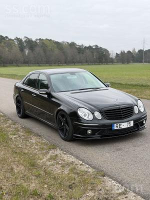 Black Mercedes-Benz E 320 2004 in Liepaja, with an engine capacity of 3.00 L and mileage of 350 thousand km for 5900 €, photo  on AUTOMOTO.COM.LV