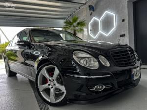 Black Mercedes-Benz E 320 2004 in Kaunas, with an engine capacity of 3.20 L and mileage of 368 thousand km for 4550 €, photo 5 on AUTOMOTO.COM.LV