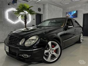 Black Mercedes-Benz E 320 2004 in Kaunas, with an engine capacity of 3.20 L and mileage of 368 thousand km for 4550 €, photo 7 on AUTOMOTO.COM.LV