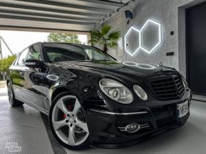 Black Mercedes-Benz E 320 2004 in Kaunas, with an engine capacity of 3.20 L and mileage of 368 thousand km for 4550 €, photo 11 on AUTOMOTO.COM.LV