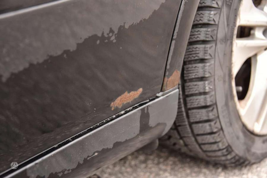 Melns Mercedes-Benz E 320 2004 Klaipėda, ar dzinēja tilpumu 3.20 L un nobraukumu 43 tūkst. km par 2000 €, foto 6 vietnē AUTOMOTO.COM.LV