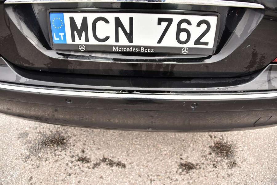 Melns Mercedes-Benz E 320 2004 Klaipėda, ar dzinēja tilpumu 3.20 L un nobraukumu 43 tūkst. km par 2000 €, foto 7 vietnē AUTOMOTO.COM.LV