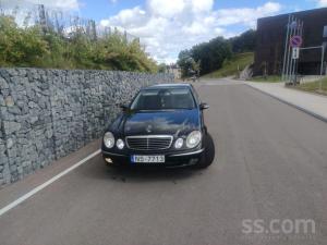 Black Mercedes-Benz E 320 2004 in Rezekne, with an engine capacity of 3.20 L and mileage of 0 thousand km for 3900 €, photo 3 on AUTOMOTO.COM.LV